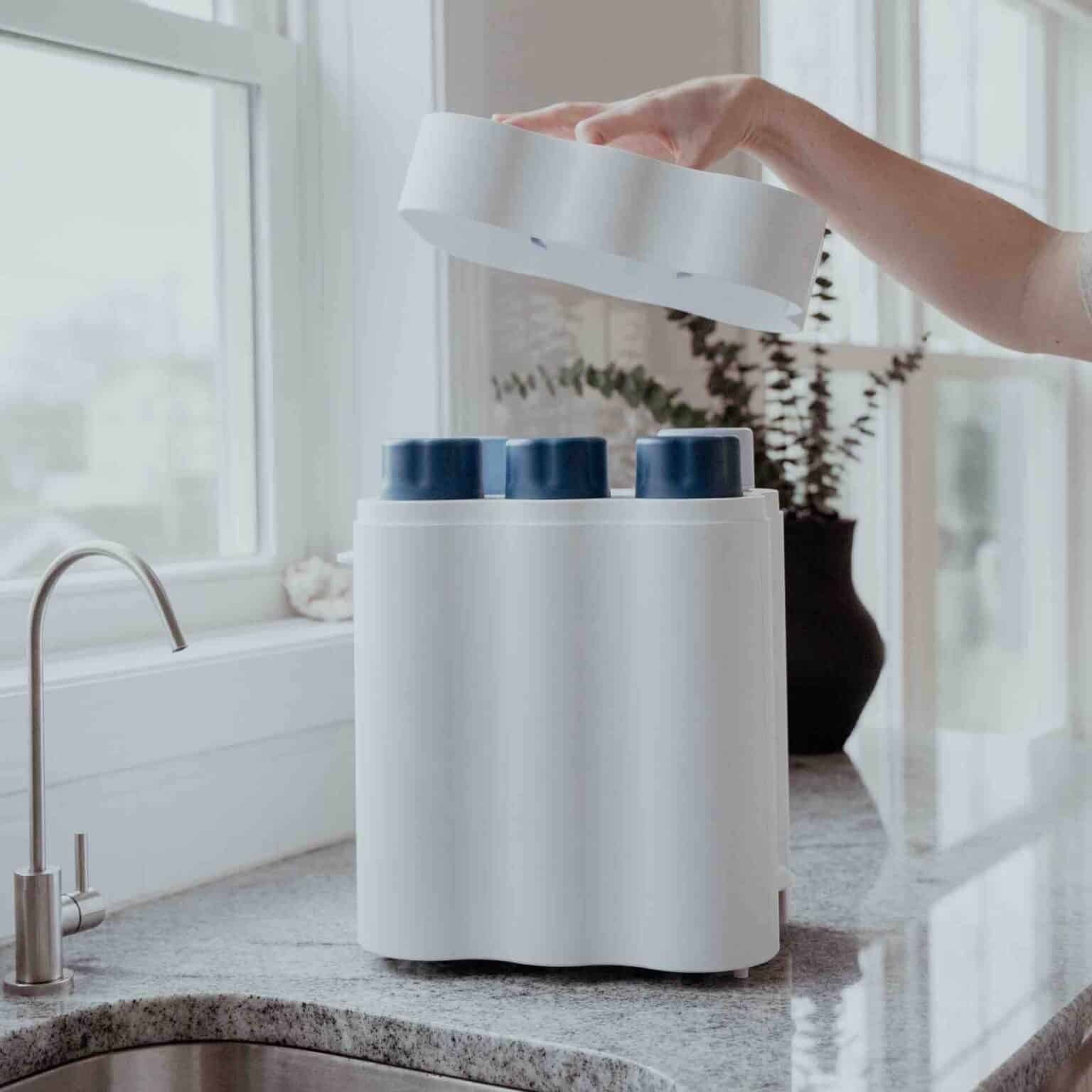 Best Alkaline Water Filters Reviewed (Get The Purest Water!)